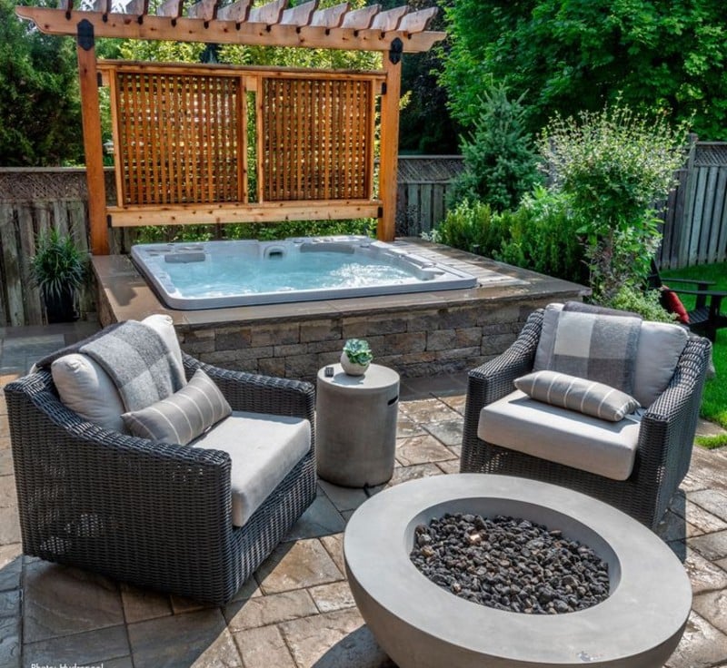 10 Fabulous Jacuzzi Outdoor Patio Ideas