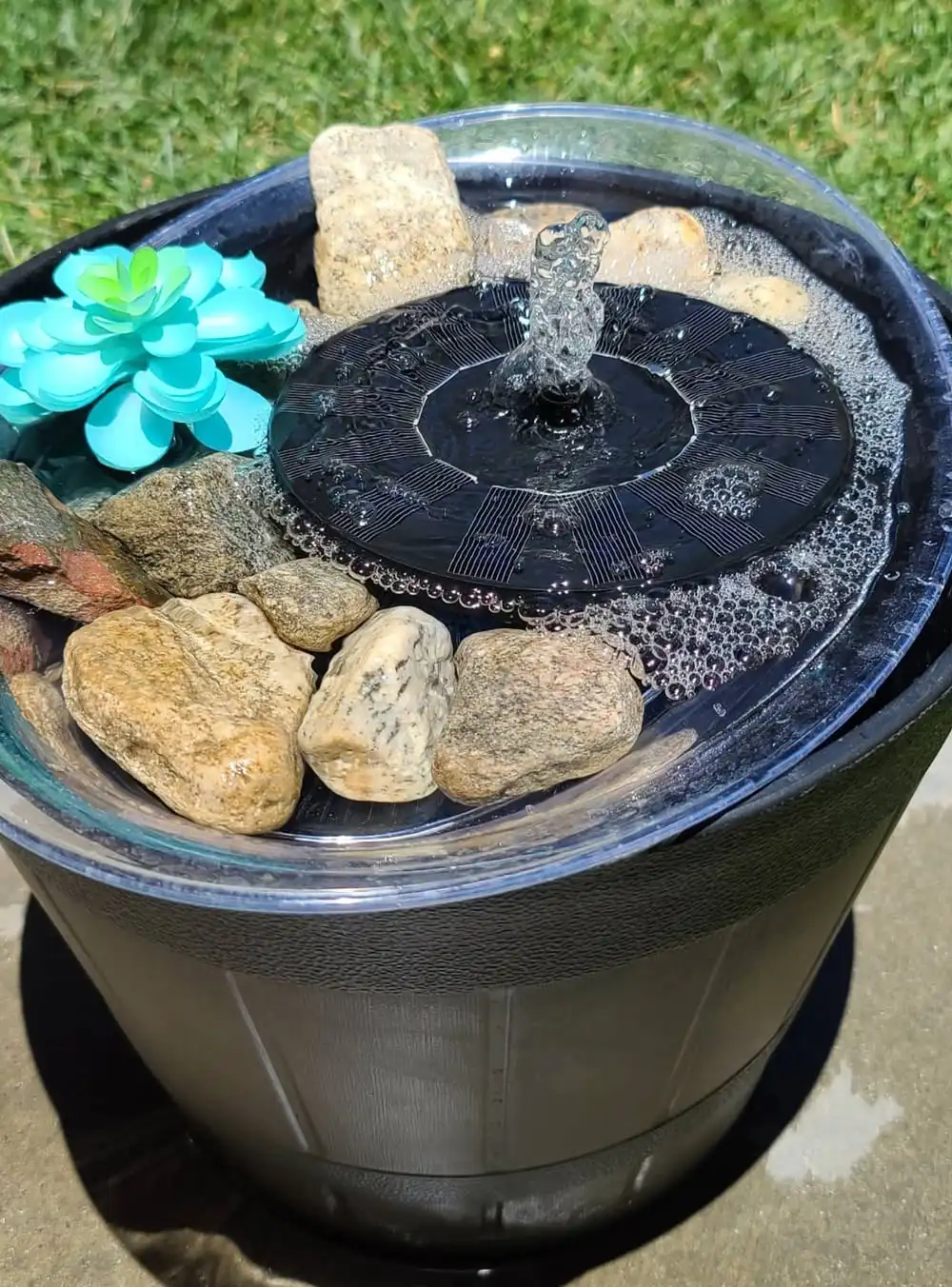 21 Easy DIY Solar Water Fountain Designs to Enhance Your Outdoor Space