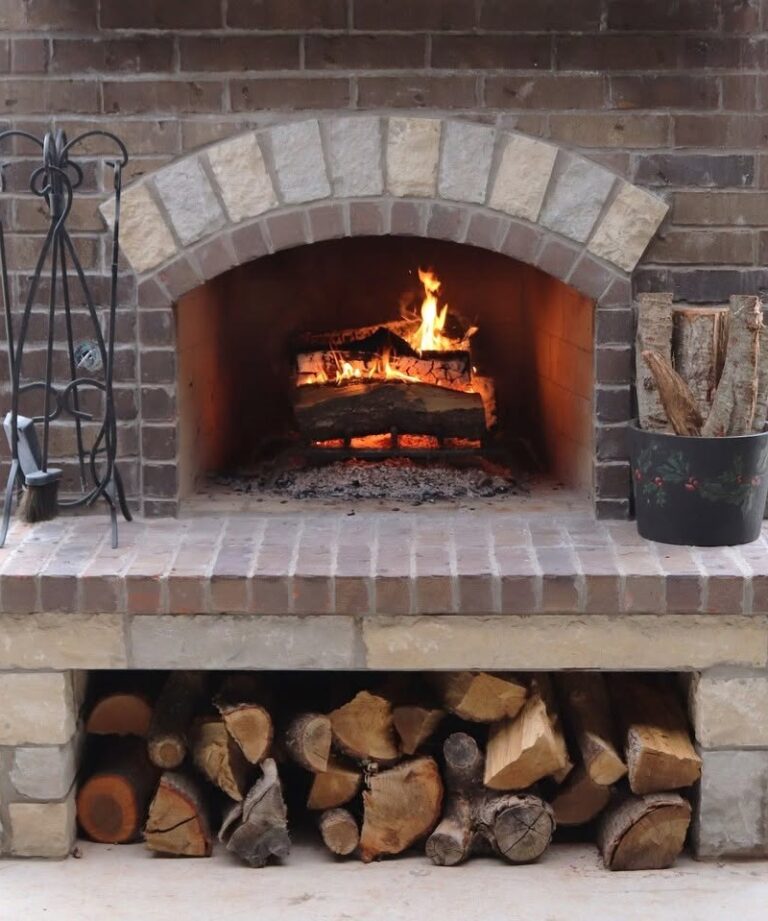 35 Epic Outdoor Stone Fireplace Ideas to Transform Your Yard