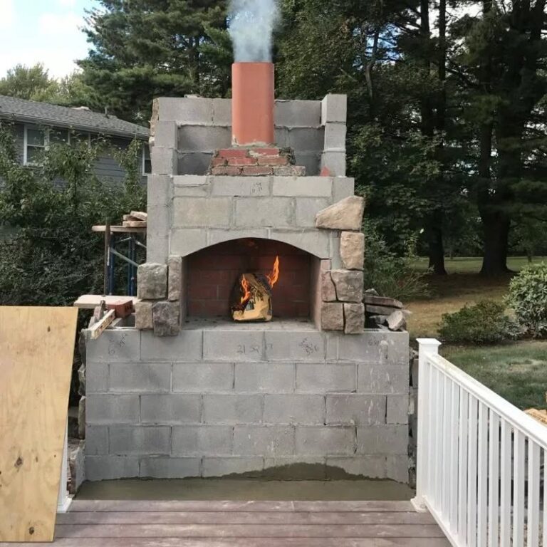 35 Epic Outdoor Stone Fireplace Ideas to Transform Your Yard