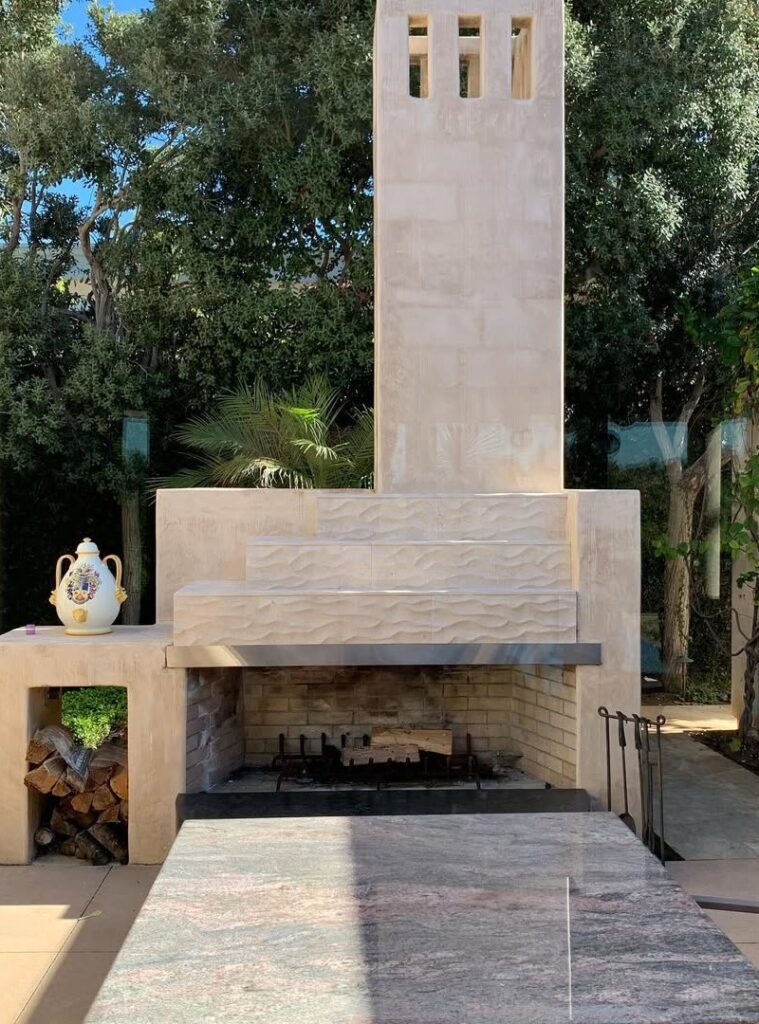 35 Epic Outdoor Stone Fireplace Ideas to Transform Your Yard