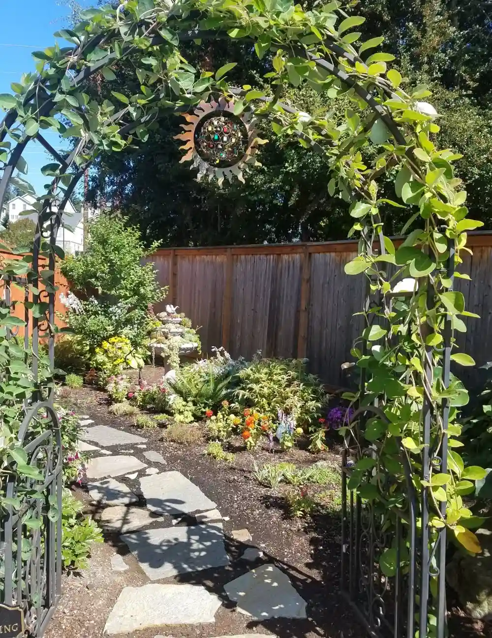 35 Simple Garden Archway Ideas You Can Easily DIY