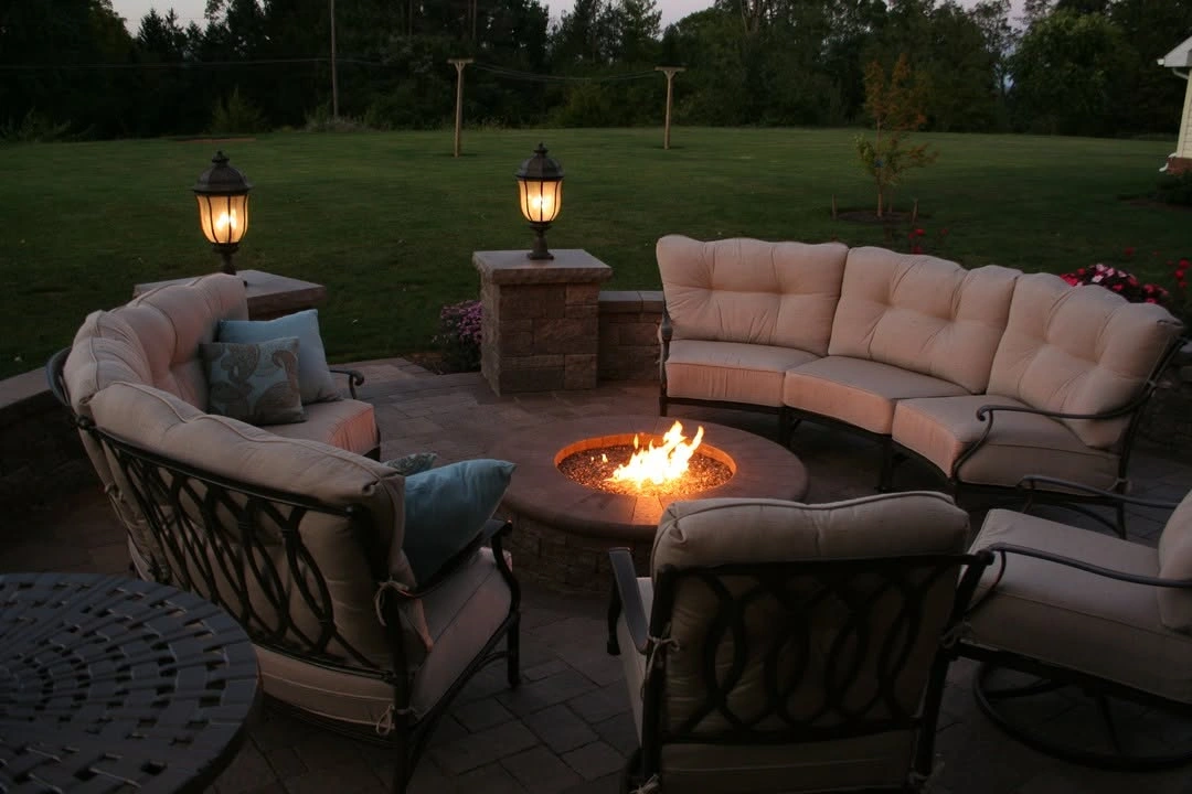 35 Mind-blowing Round Fire Pit Ideas for Your Outdoor Space