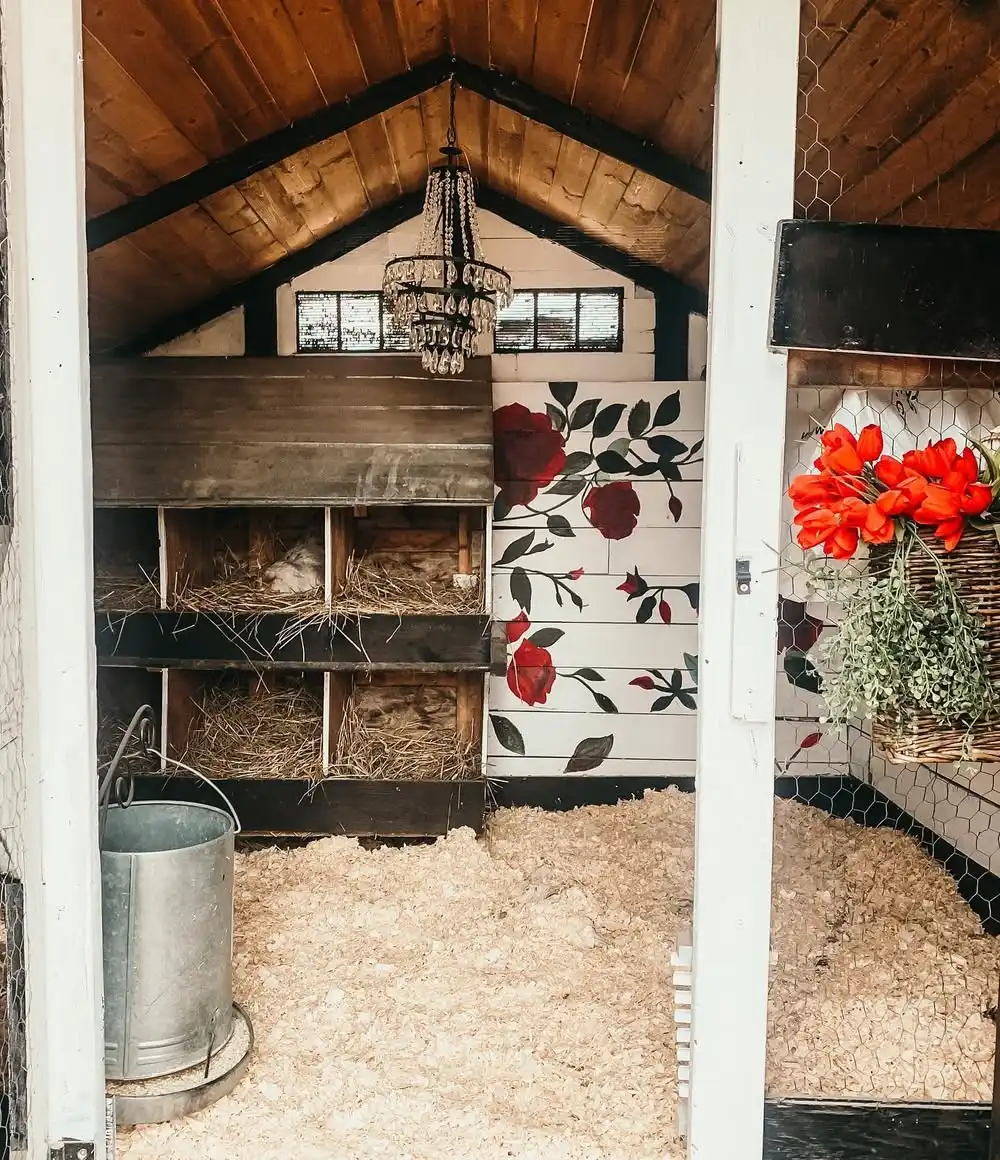 Functional Inside Chicken Coop Designs (30 Easy To Clean Interior Ideas)