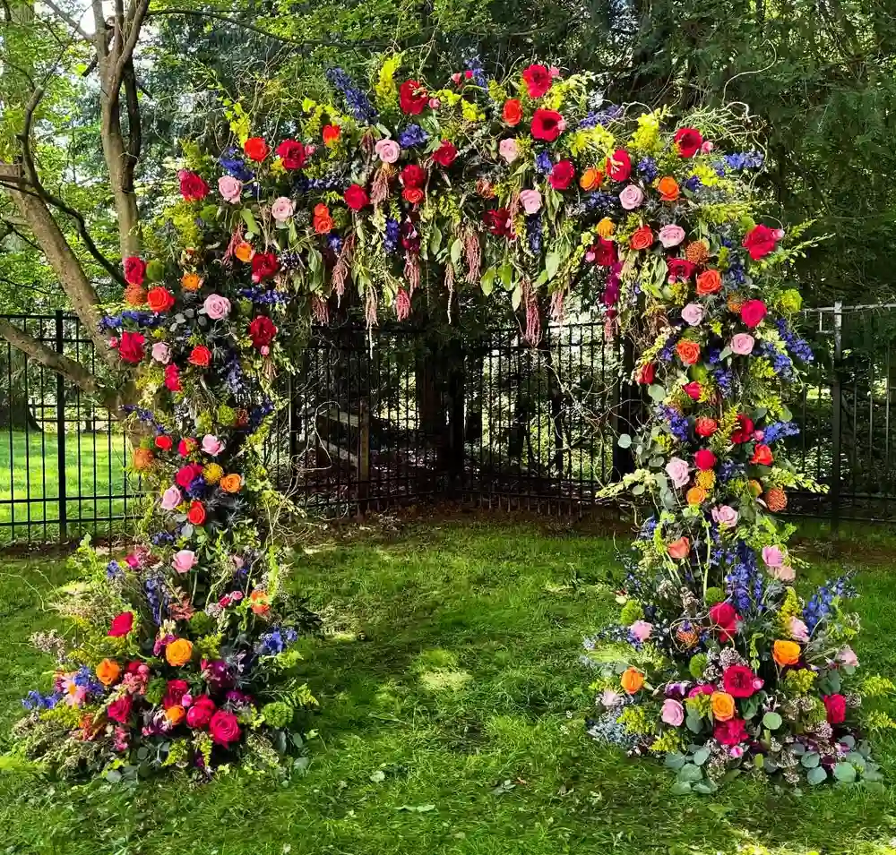 35 Simple Garden Archway Ideas You Can Easily DIY