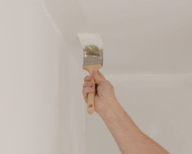How To Paint A Ceiling Without Splatter Or Mess (Complete Beginners Guide)