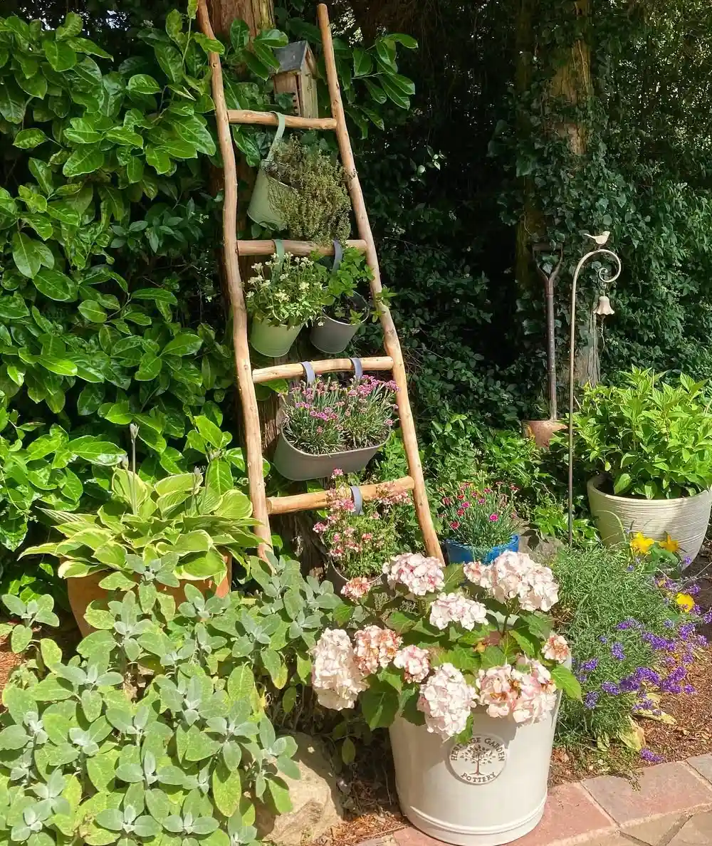 25 Secret Vertical Garden Ideas That Maximize Every Inch of Your Small ...