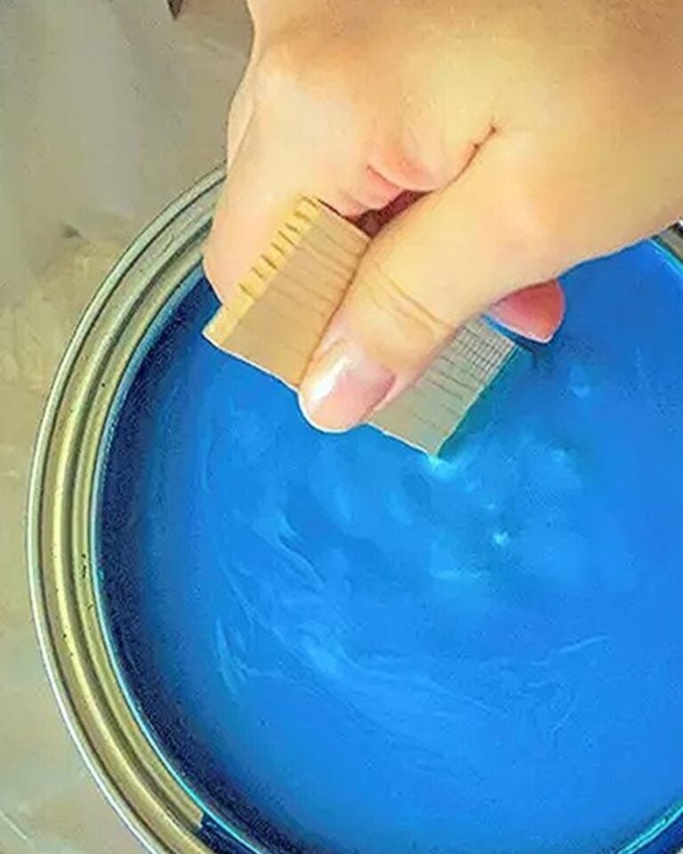 How To Paint A Ceiling Without Splatter Or Mess (Complete Beginners Guide)