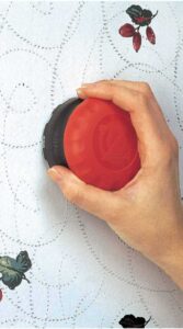 No More Scrubbing! The Genius Guide to Effortless Wallpaper Removal
