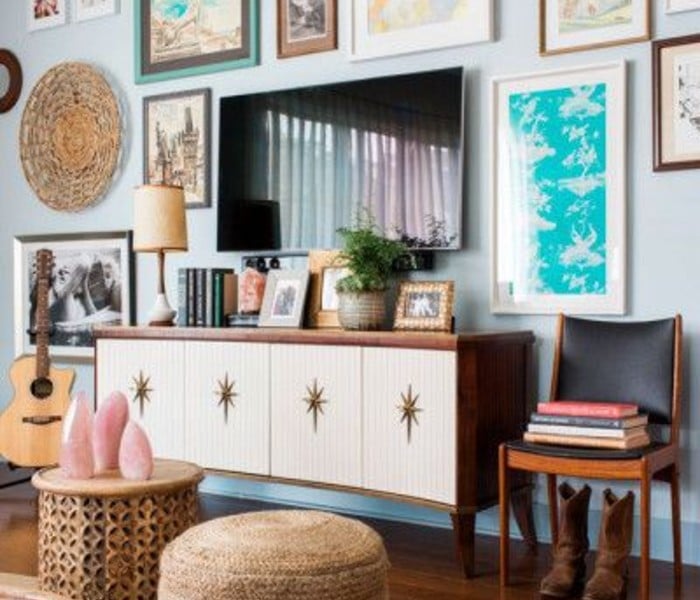 35 Creative Ideas To Decorate Around Your TV