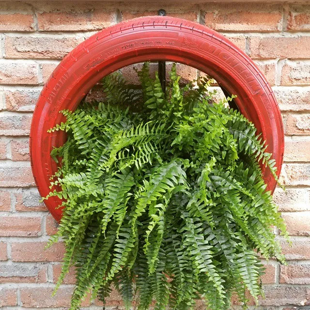 35 Brilliant DIY Tire Planter Ideas That'll Beautify Your Garden on a ...
