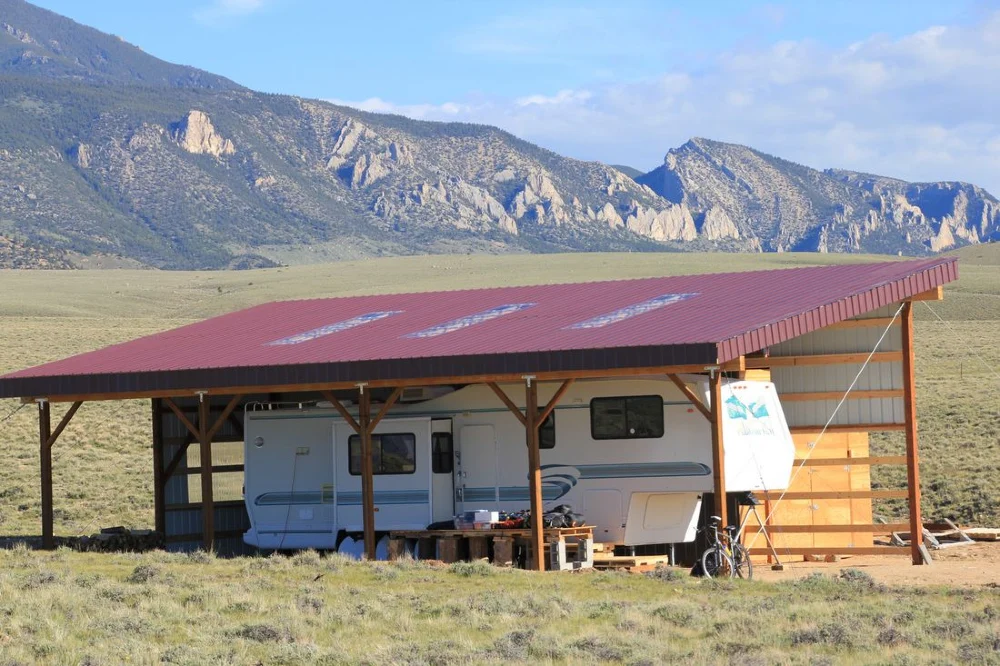 34 Shaded RV Shelter Ideas for Ultimate Protection and Comfort