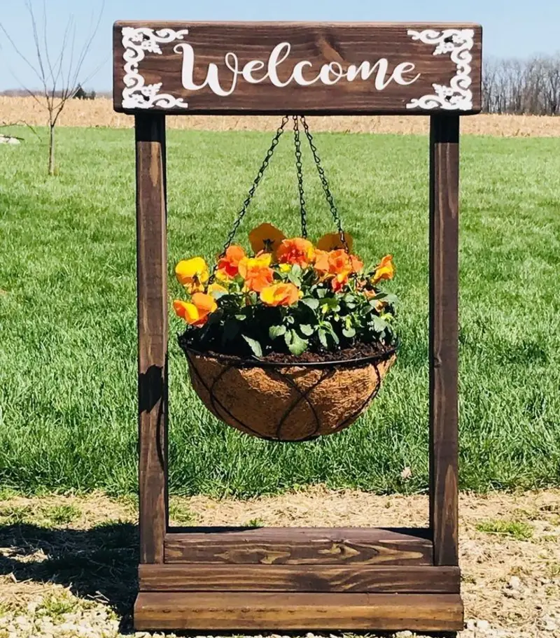 40 Unusual Hanging Basket Ideas That’ll Upgrade Your Entire Home