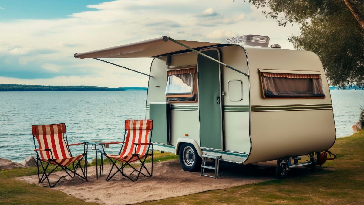 Why I Chose a Mobile Home Over a Tiny House (And Saved $60K)